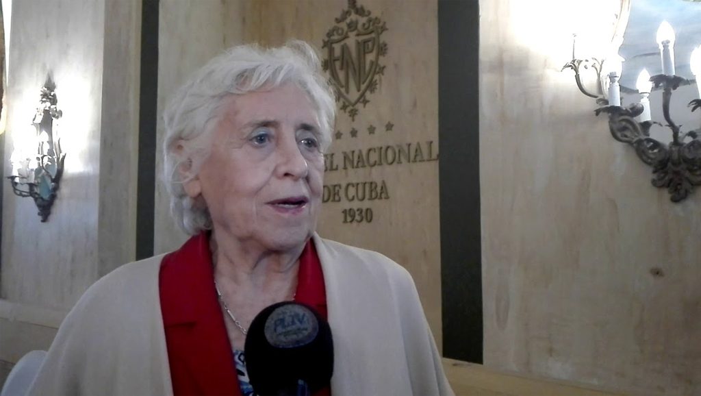 «Estamos bajo una guerra contrainsurgente». Entrevista a Stella Calloni ...